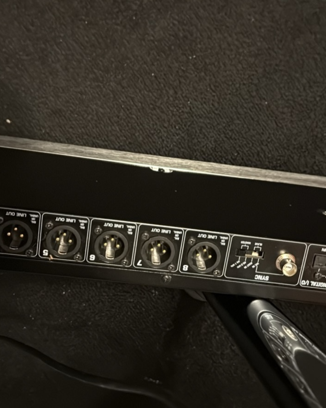 Ultragain Pro -8 Digital 8 channel A/D & D/A converter ADA8000 | Resyn